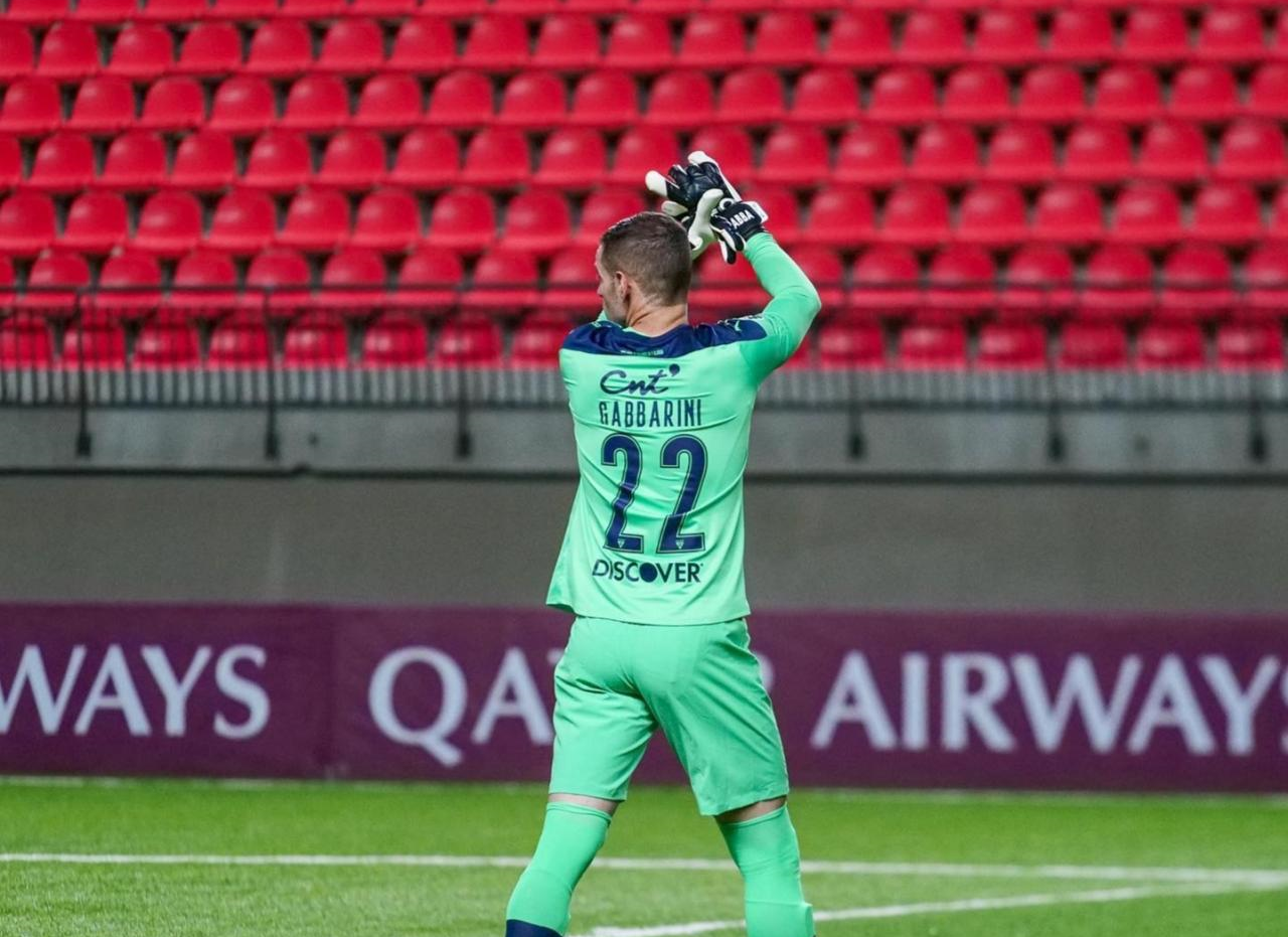 Adrián Gabbarini se vistió de héroe y fue noticia - Todas las noticias ...