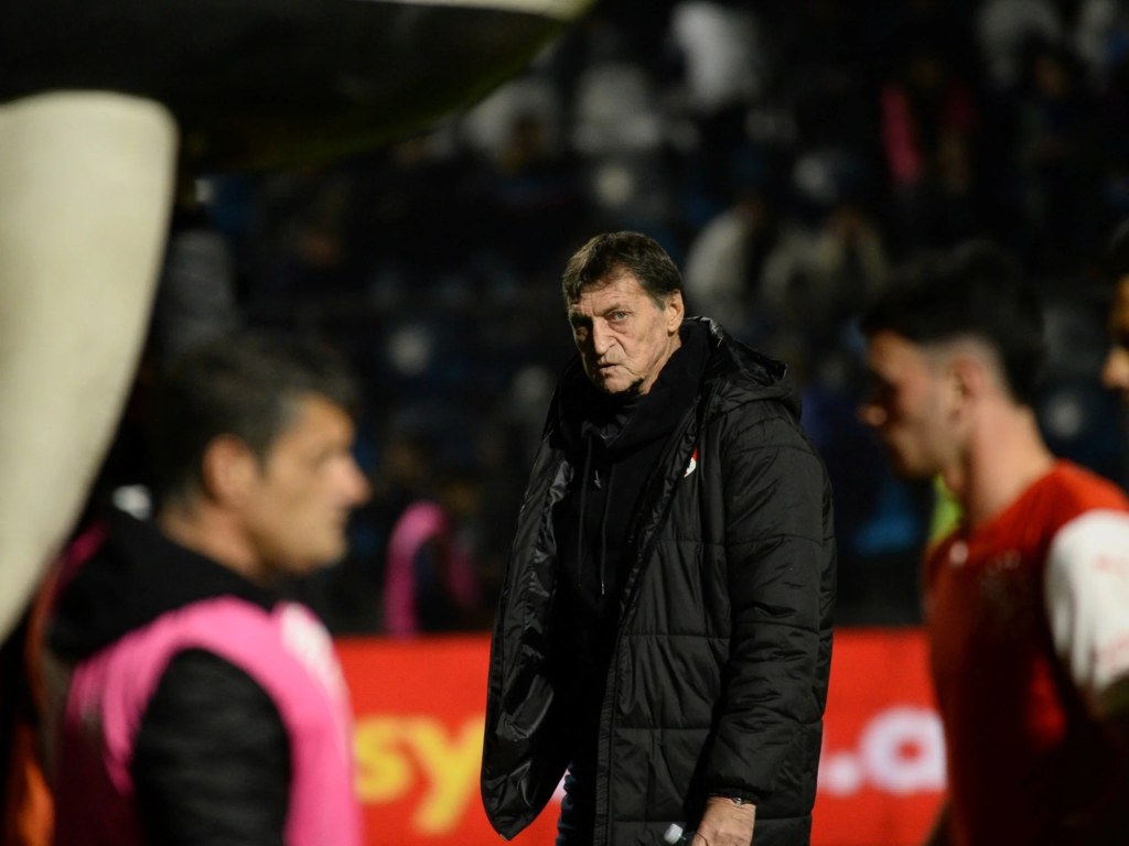 Falcioni tomó una decisión y encendió las alarmas - Todas las noticias ...